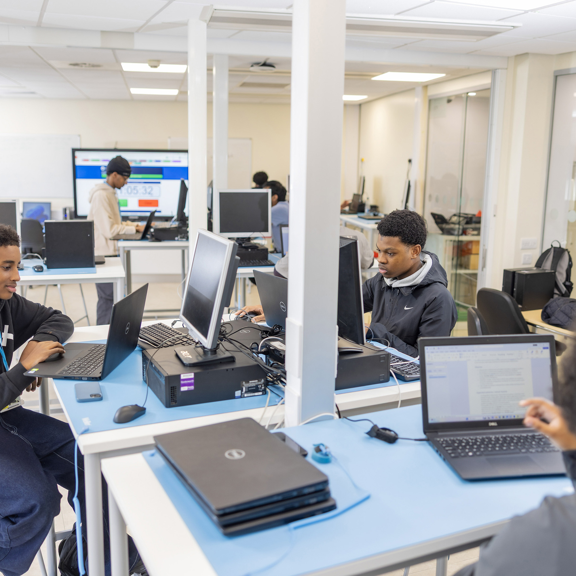 Computing Extended Certificate Level 3 - BMet College