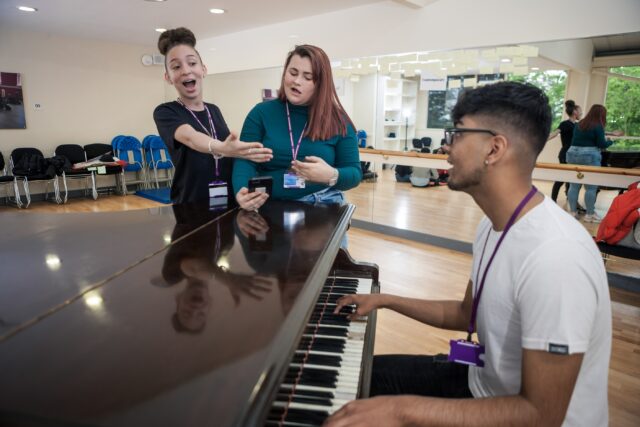 UAL Level 3 Diploma in Music Performance and Production - BMet College